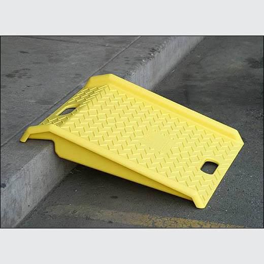 Yellow Polyethylene Curb Ramp - ParkingZone